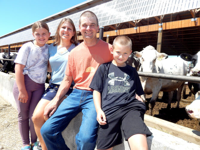 Family affair: Extended Team Tauer’s effort gets dairy’s work done ...
